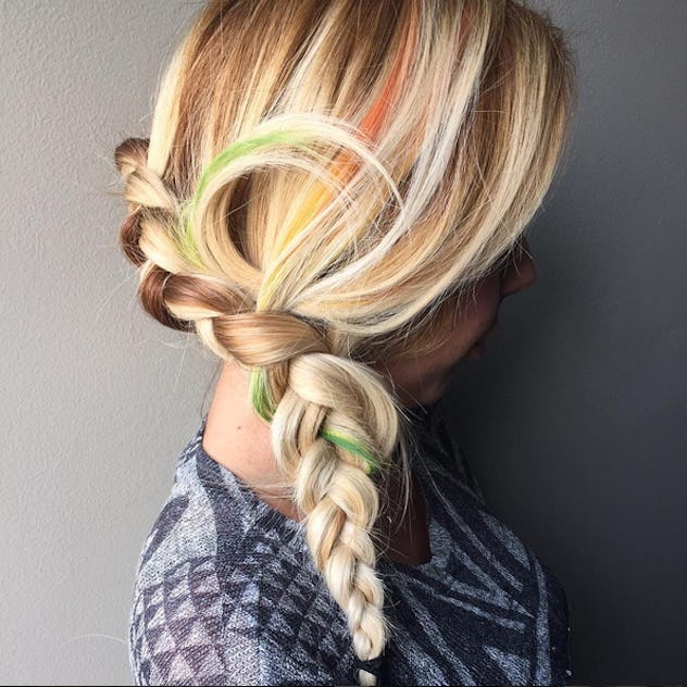 7 Rainy Day Hairstyles That'll Weather The Storm