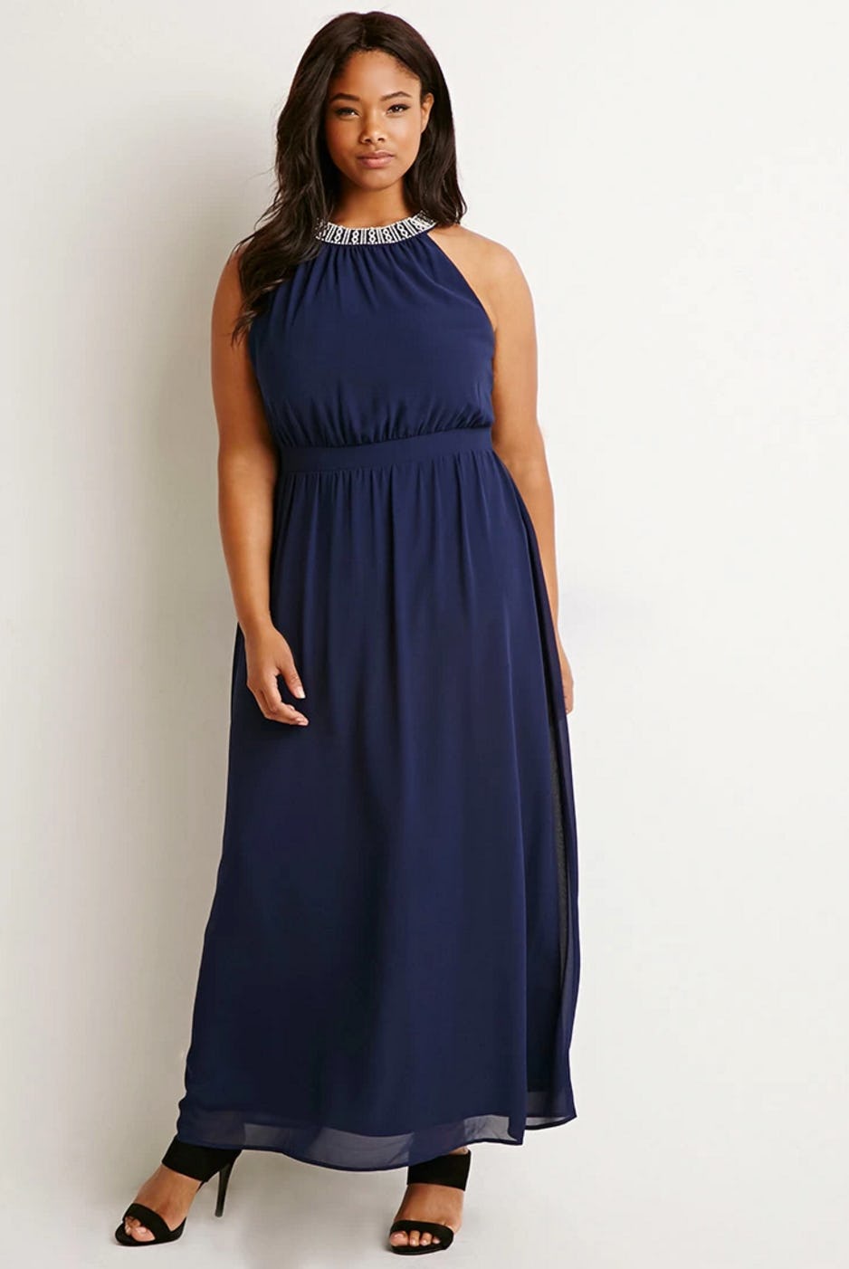 11 Dreamy Holiday Dresses That'll Light Up Every Party This Season