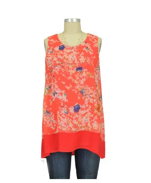 9 Stylish Nursing Tops that Don’t Scream "This is My Breastfeeding Shirt"