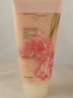 11 Beauty Products Every '90s Cool Girl Used To Look Totally Fresh