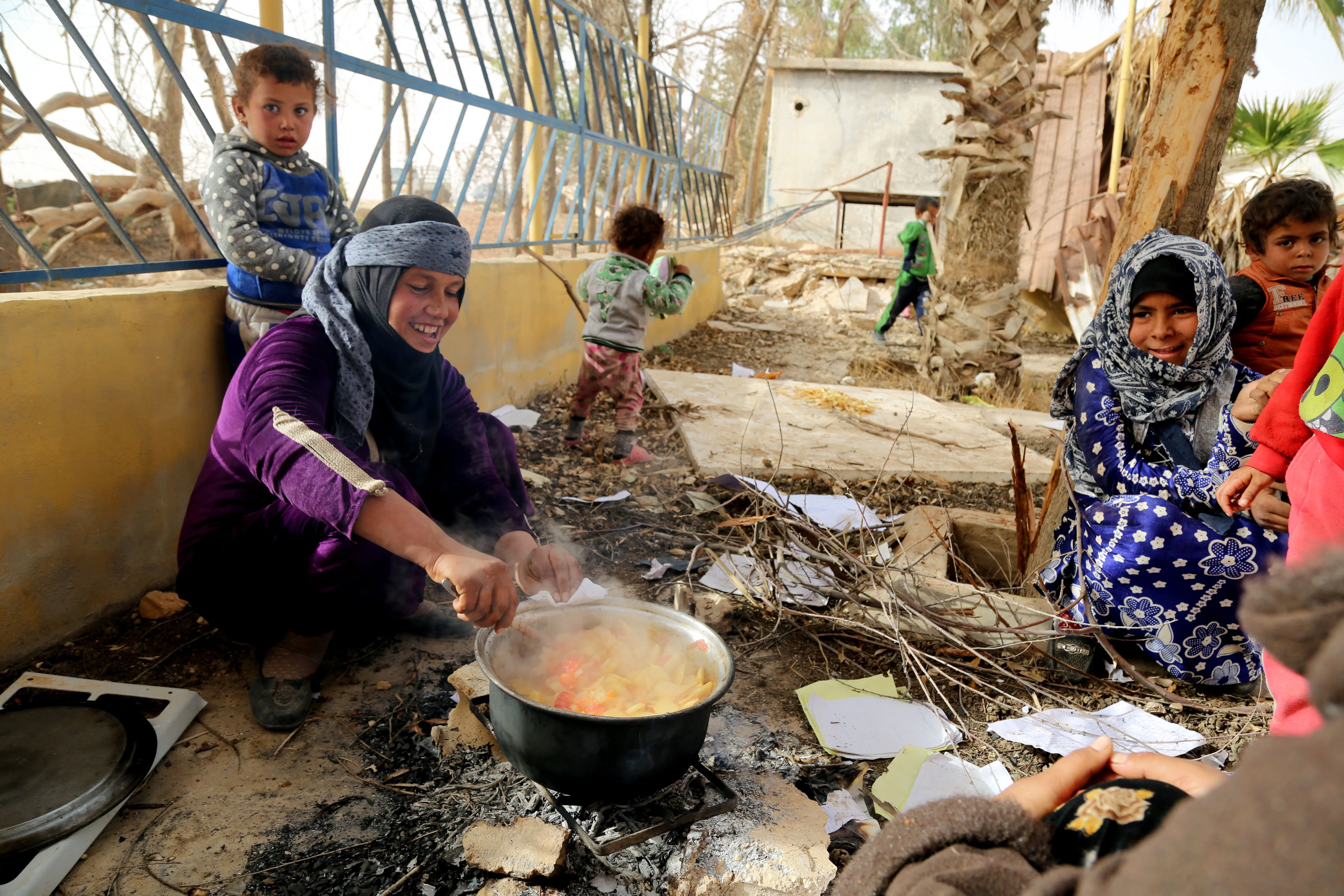 Here's What It's Really Like To Be A Refugee Mom — & Here's What You ...