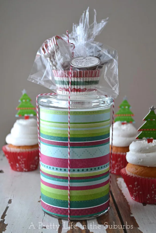 18 DIY Secret Santa Gifts For The Crafty Person To Give