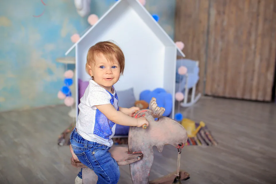 9 Gifts For 1 Year Olds That They'll Play With All Year Long