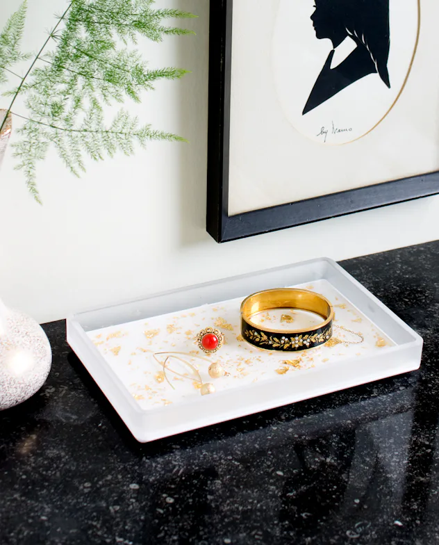 18 DIY Secret Santa Gifts For The Crafty Person To Give