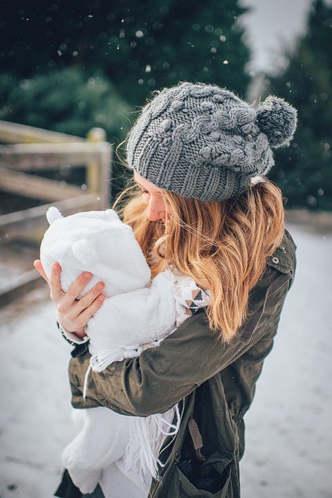 What Are The Biggest Cold Weather Risks For Babies? Here's What You ...