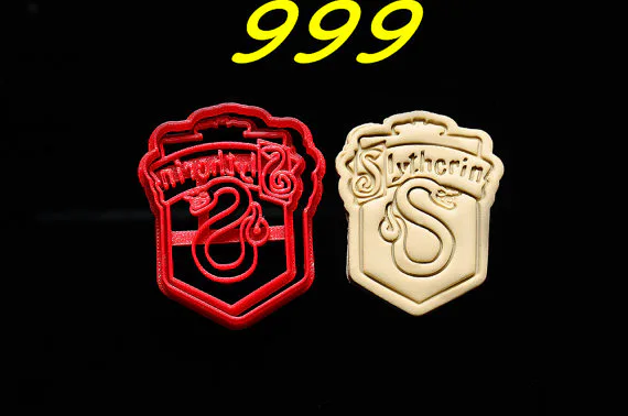 8 Harry Potter Cookie Cutters, Because It's Always Baking Season
