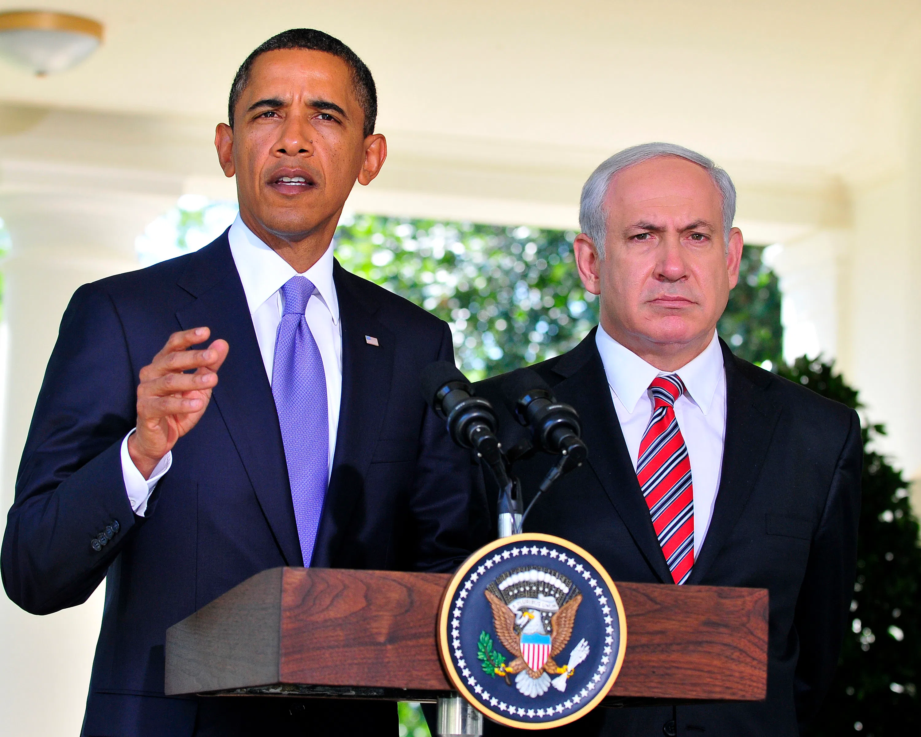 20 Photos of Obama's Evolution From Eager Young Man to World-Weary ...