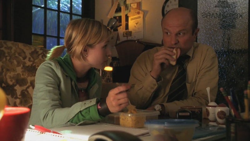 The 14 Most Ridiculous Keith Mars Dad Jokes On 'Veronica Mars'