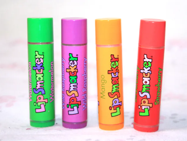 15 Things Every '90s Cool Girl Had In Her Backpack