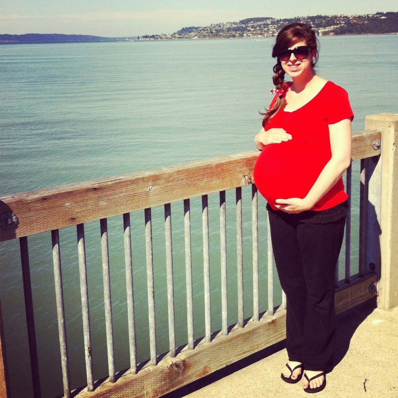 I Had An Accidental Home Birth & This Is What It Was Like