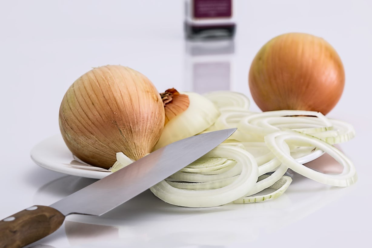 Why Does Your Vagina Smell Like Onion? That Depends