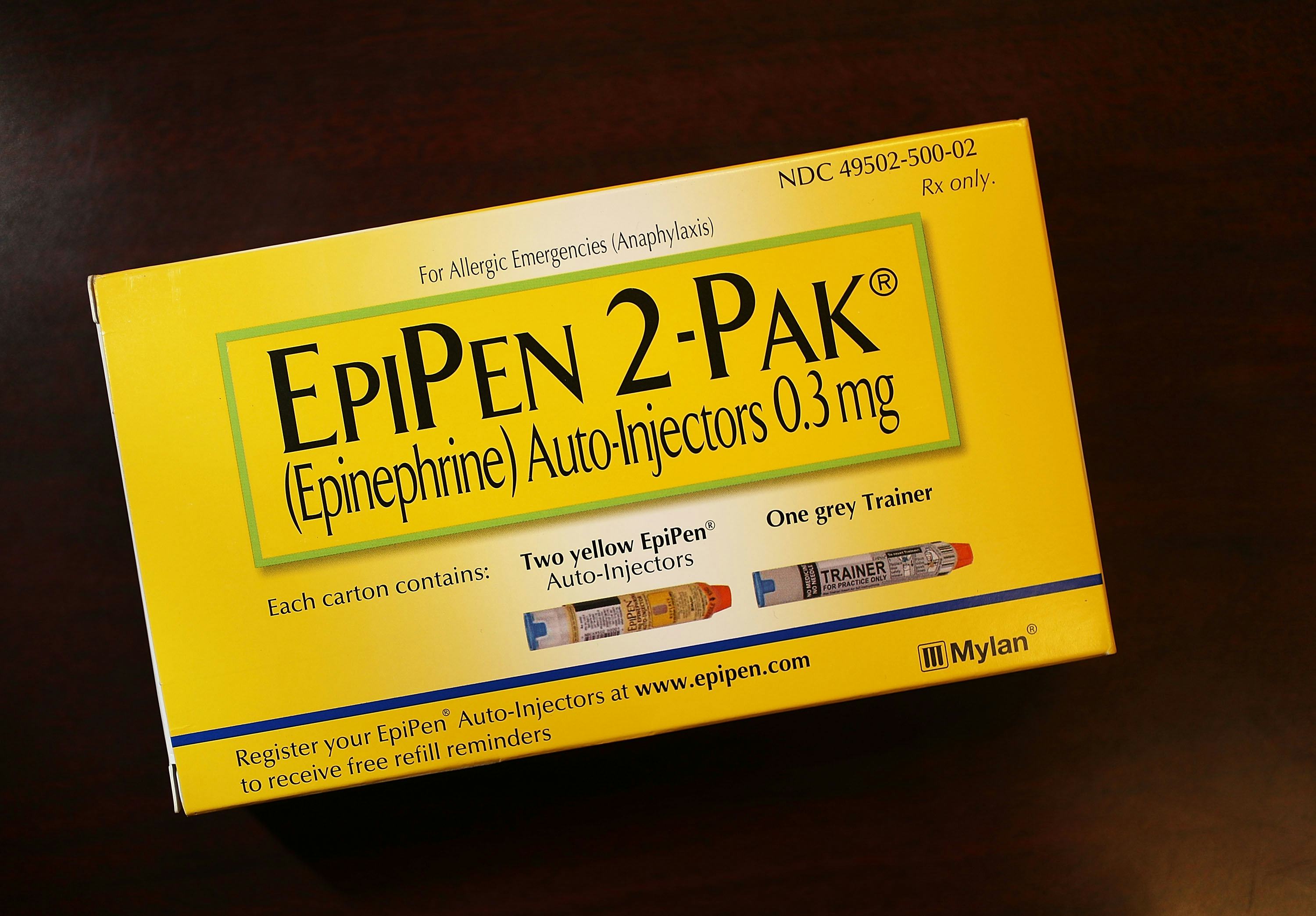 What's The Difference Between The Generic Mylan EpiPen & The Expensive One?