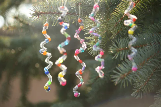 9 DIY Tree Decorations That The Whole Family Will Love Making