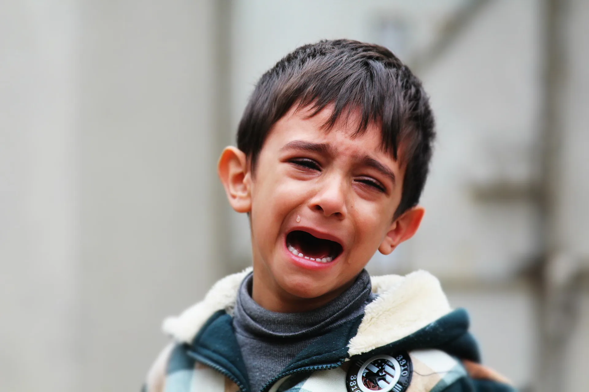 8 Subtle Signs Your Kid Is Struggling With Anxiety