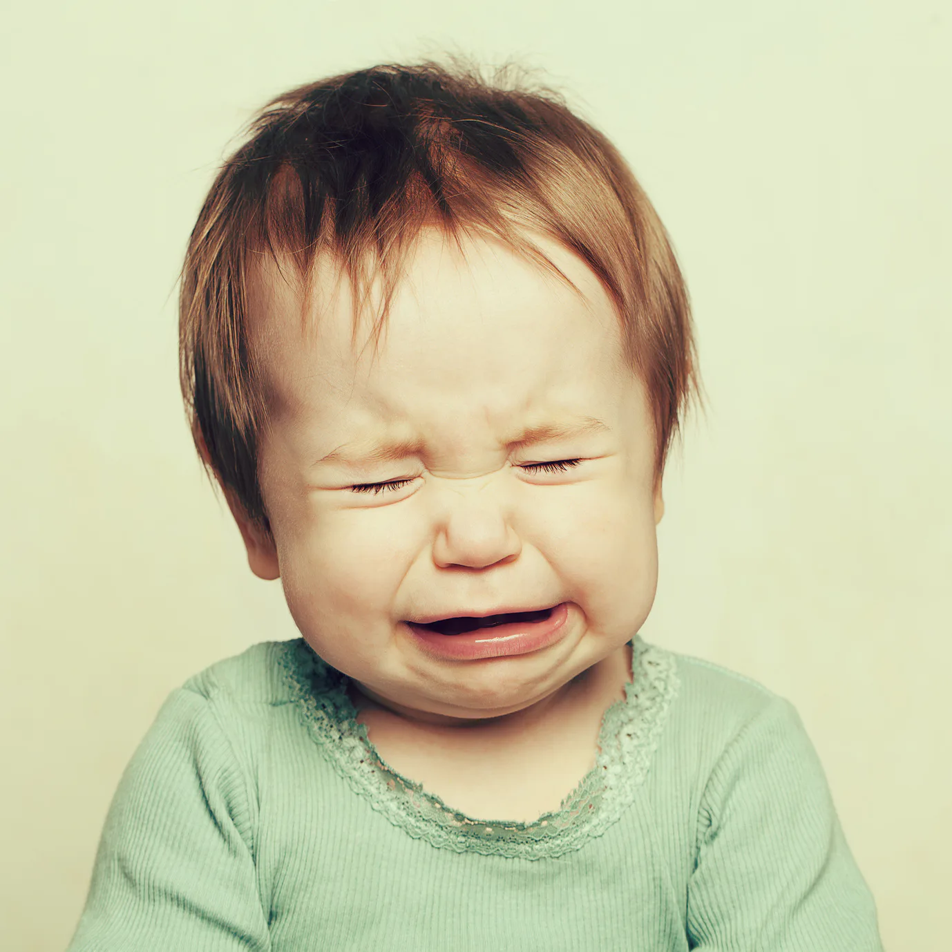 7 Ways Your Baby Is Trying To Tell You They're Hungry