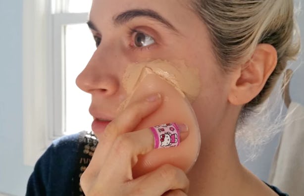 I Used Chicken Cutlets To Apply My Makeup & Now I'm A Total Believer In ...
