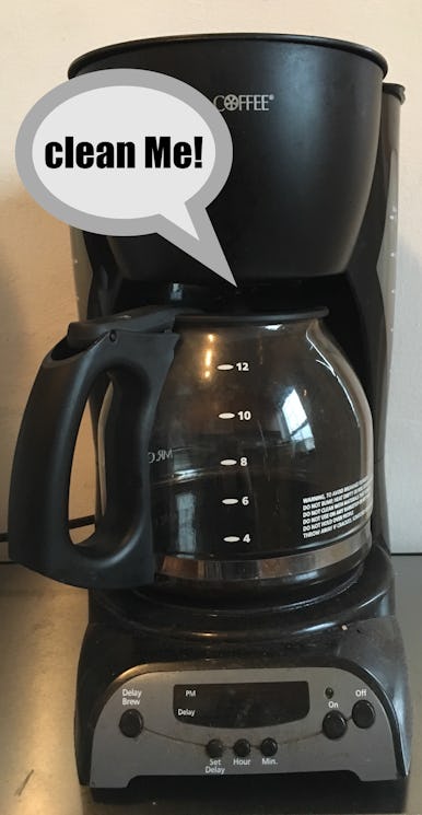 How To Clean Your Coffee Pot For The Best-Tasting Brew