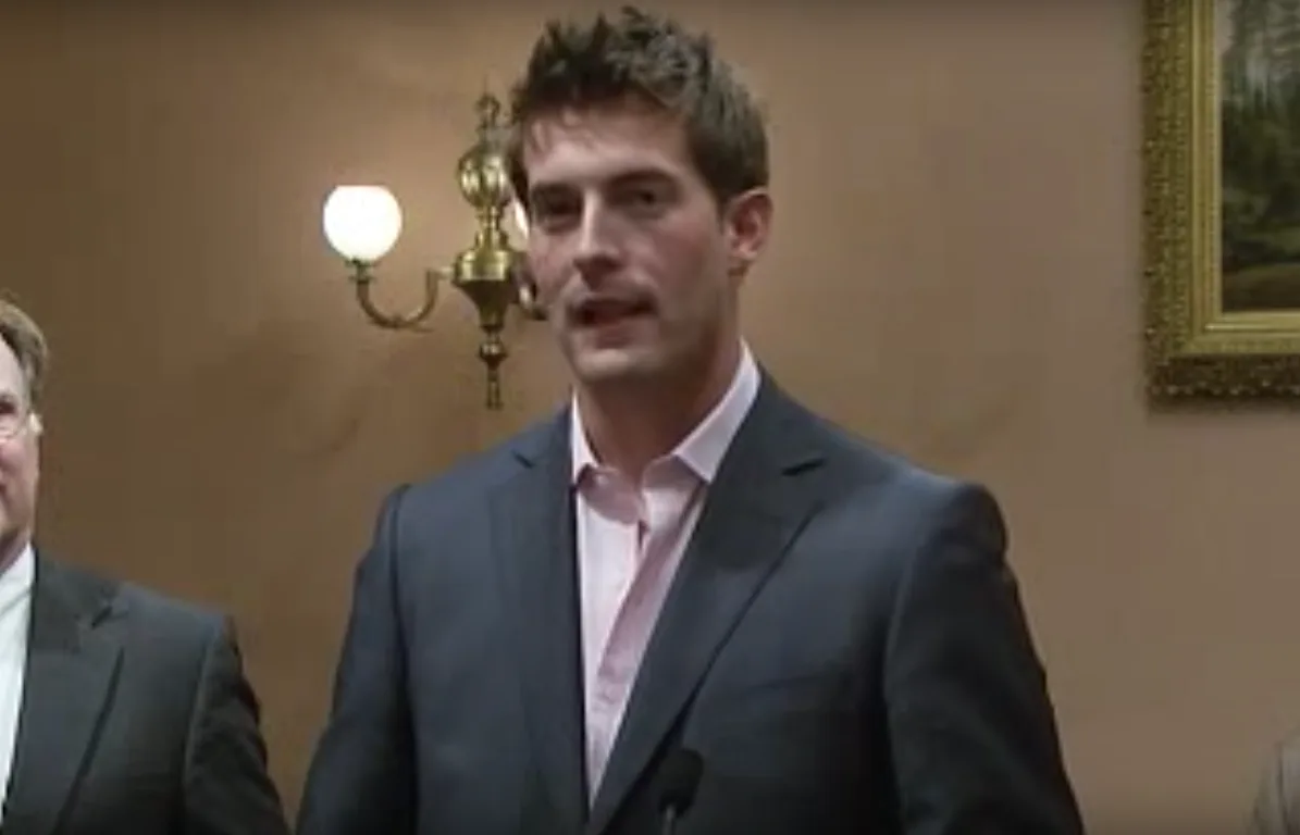 Matt Grant Is Engaged & The 'Bachelor' Alum Is Marrying His Best Friend