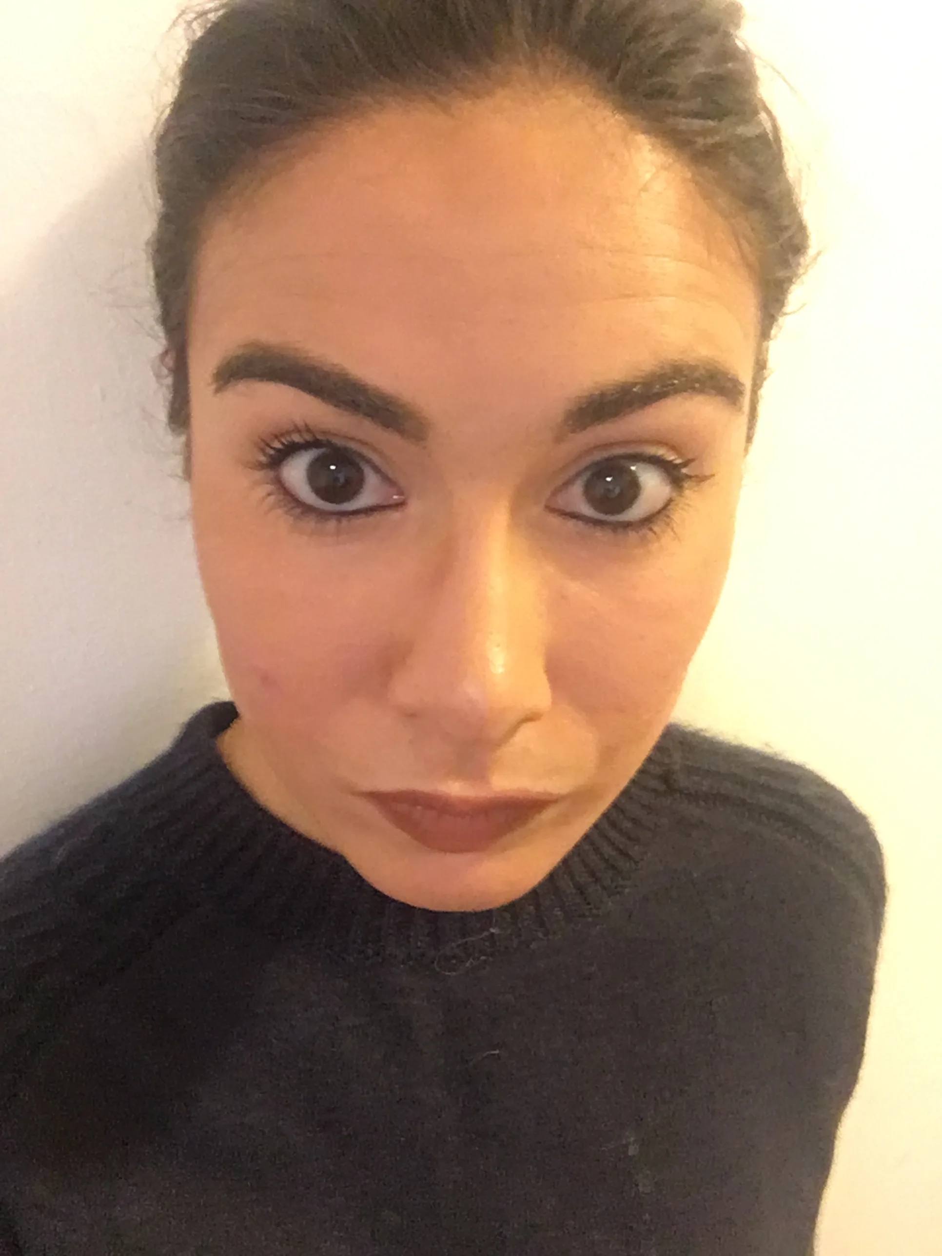 I Tried Using An Ice Cube As Primer & It Kept My Makeup On Way Longer ...