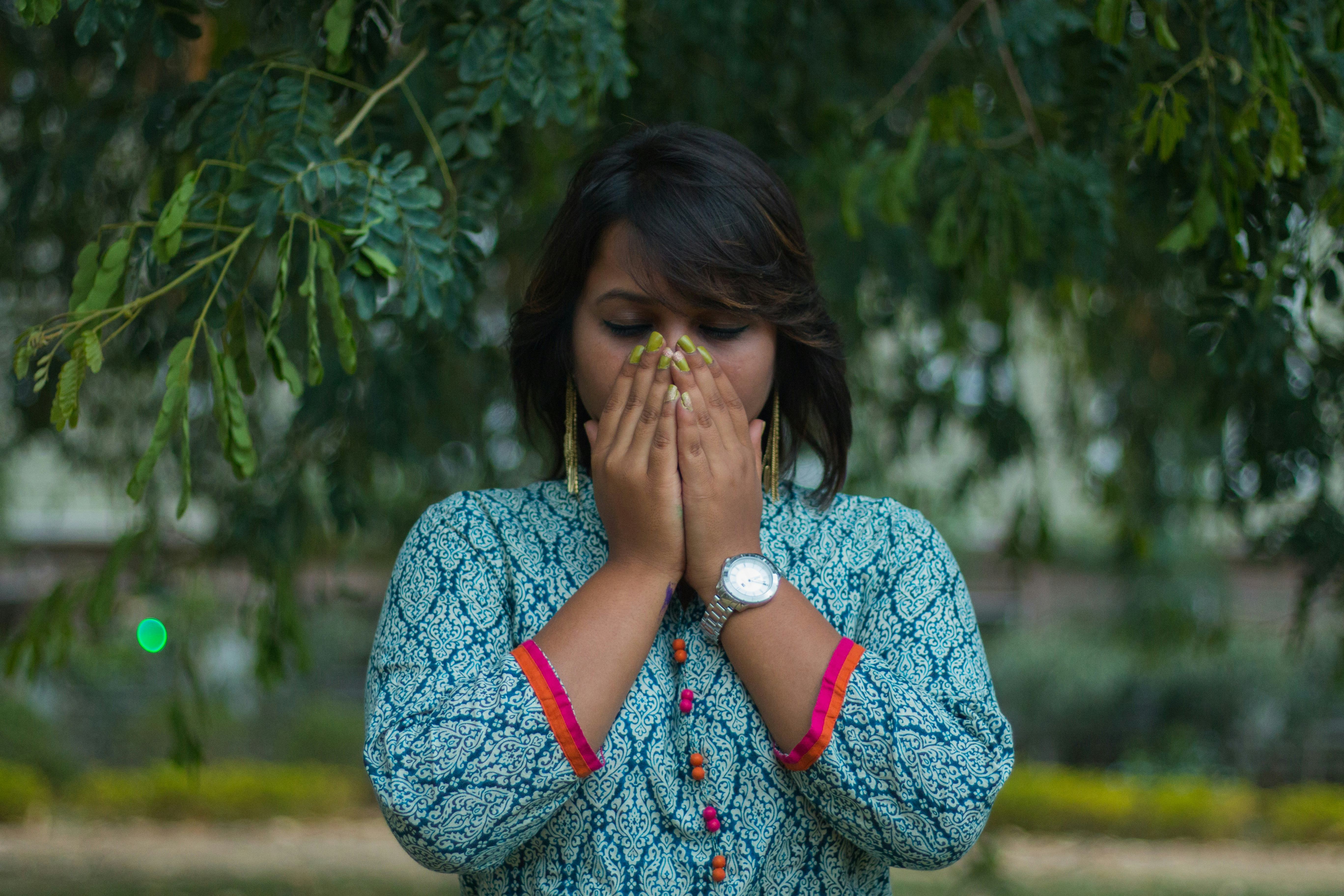 This Is What You're Actually Doing When You Try To Pop Your Own Zit