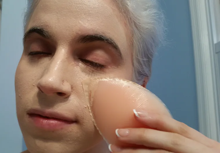 I Used Chicken Cutlets To Apply My Makeup & Now I'm A Total Believer In ...