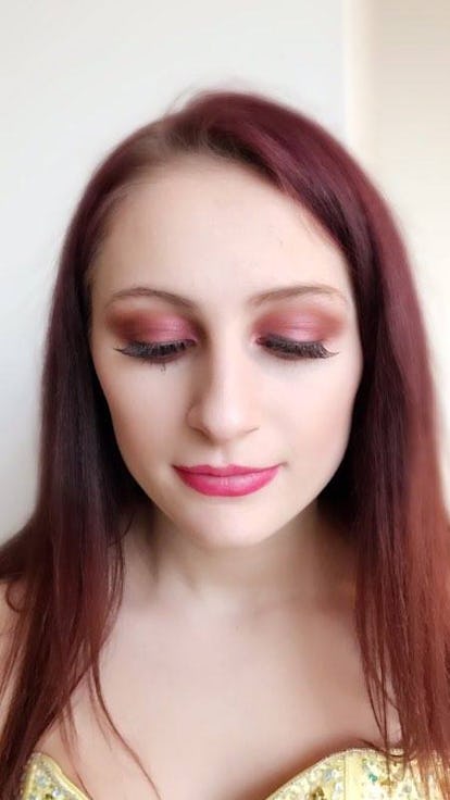 9 Tips On How To Rock Red Eyeshadow Without Looking Like You're Sick