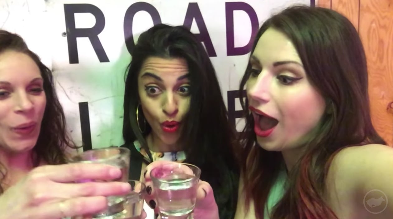 6 Stages Of A Girl's Night Out, Because We All Get The End-Of The-Night ...