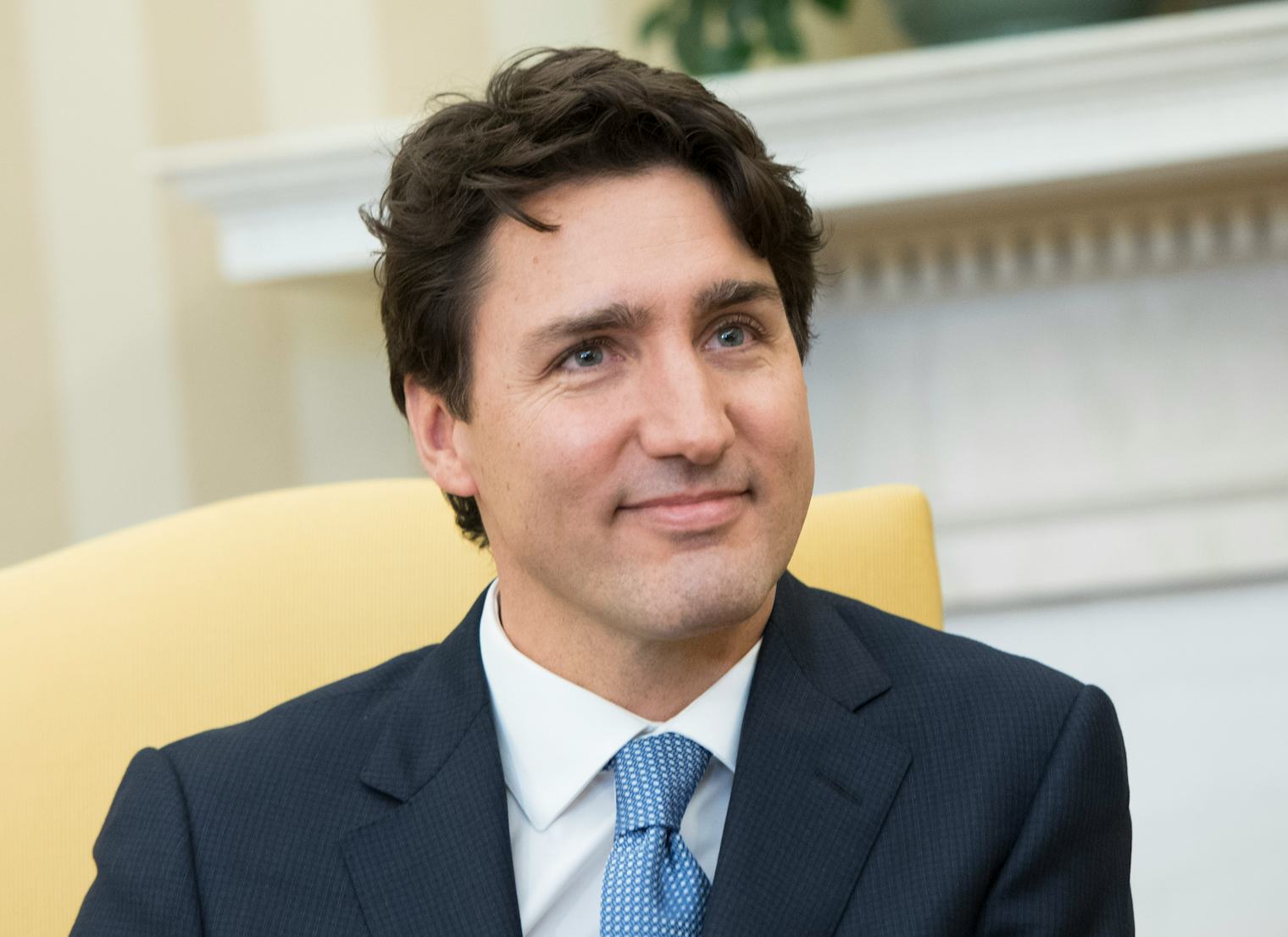 Justin Trudeaus Face When Donald Trump Holds Out His Hand Is All Of
