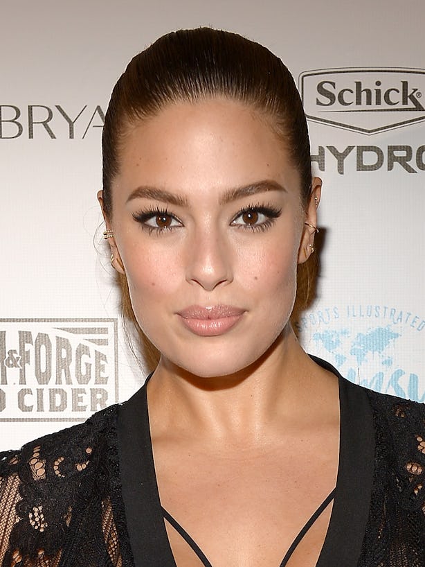 There Are Four Plus Size Models In The Sports Illustrated Swimsuit