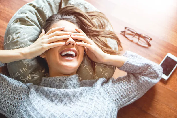 11 Socially Embarrassing Things You Do That You Shouldn't Actually ...