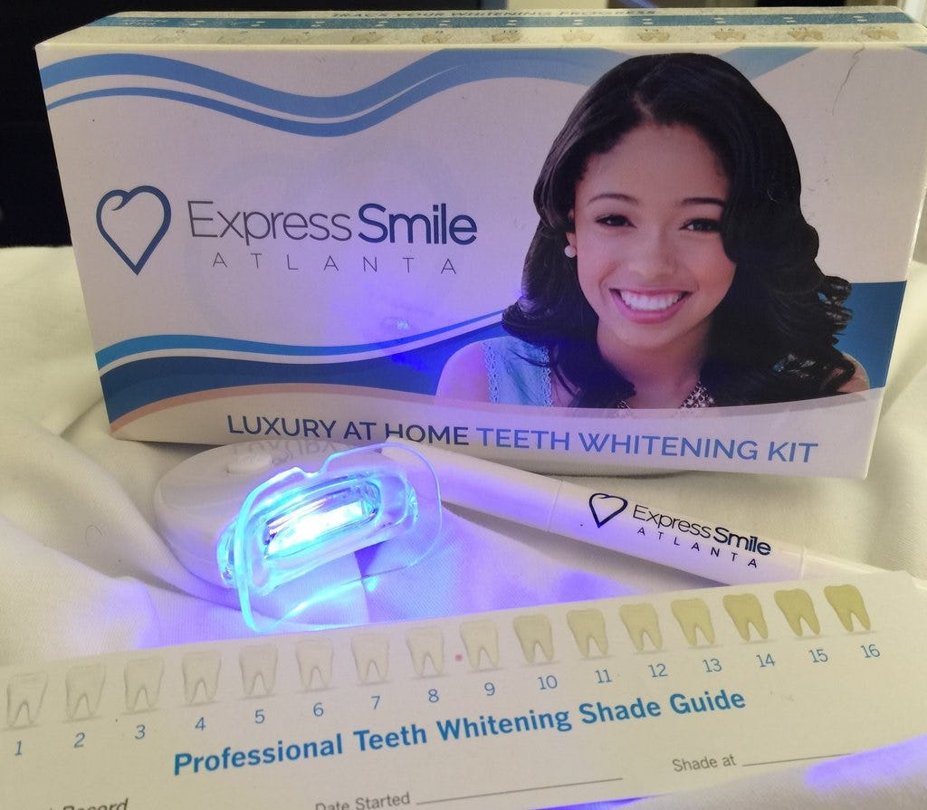 5 Best Teeth Whitening Gadgets For Your Pearliest Whites Ever