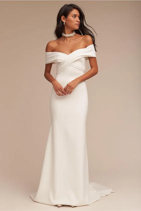9 Minimalist Wedding Dresses If You're A Bride That Wants To Keep It Simple