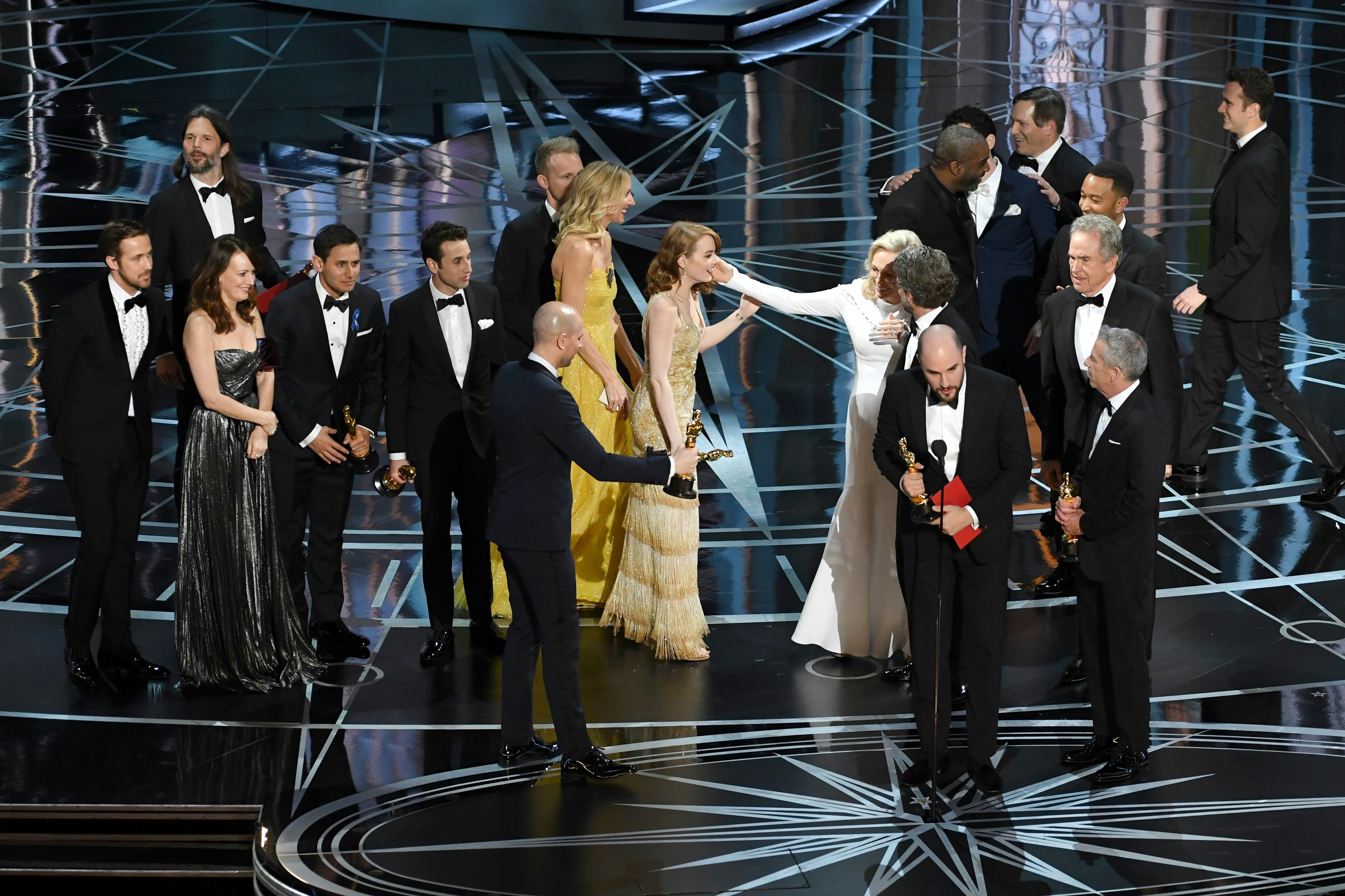 The Oscars Envelope Meme Gives You So Many Hilarious Winners For Best ...