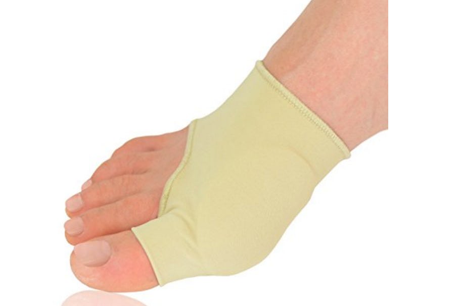 12 Shoes & Accessories For Bunions, So You Can Walk In Comfort