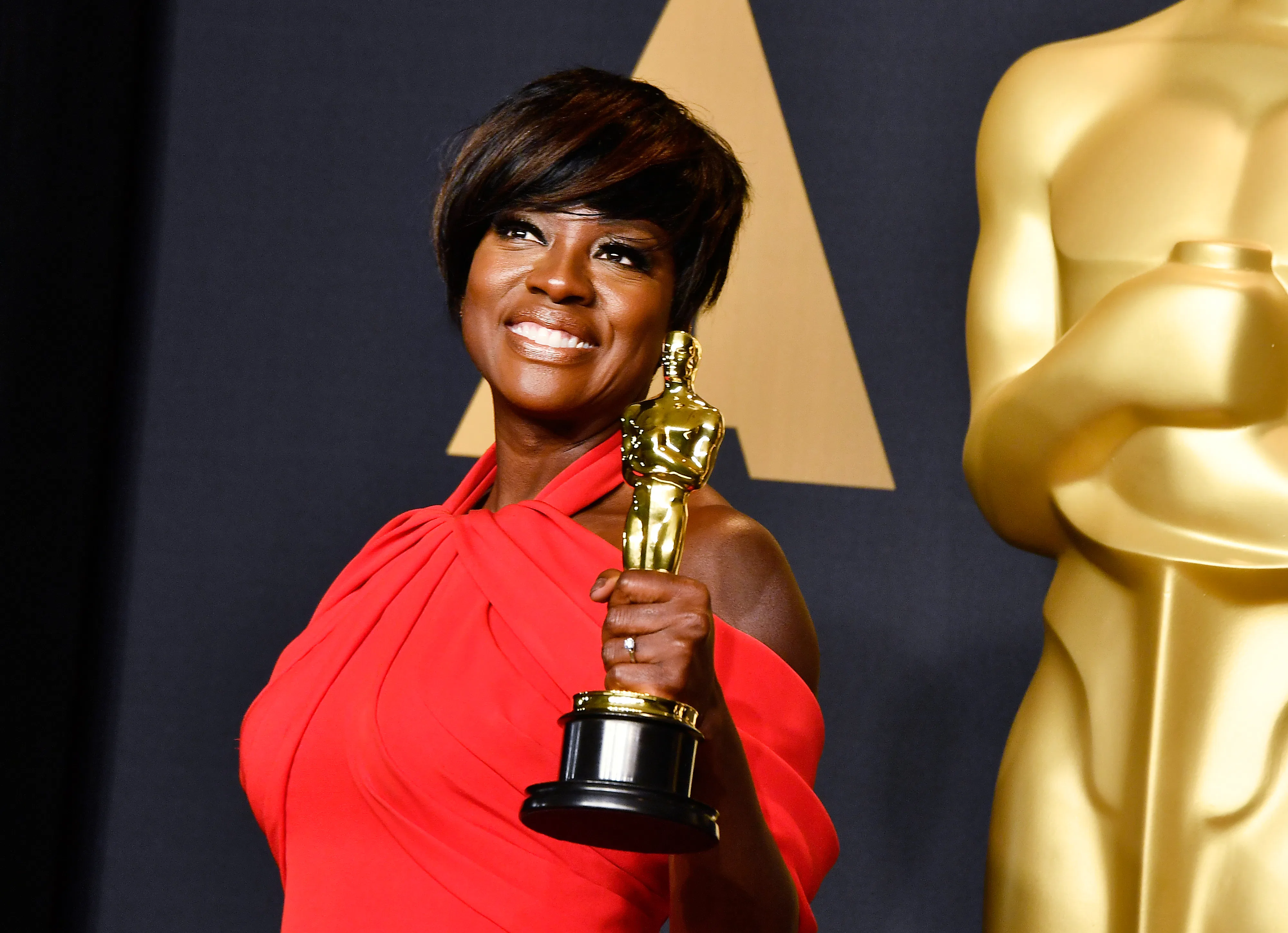 How Viola Davis' Impoverished Childhood Inspired Her To Pursue A Better ...