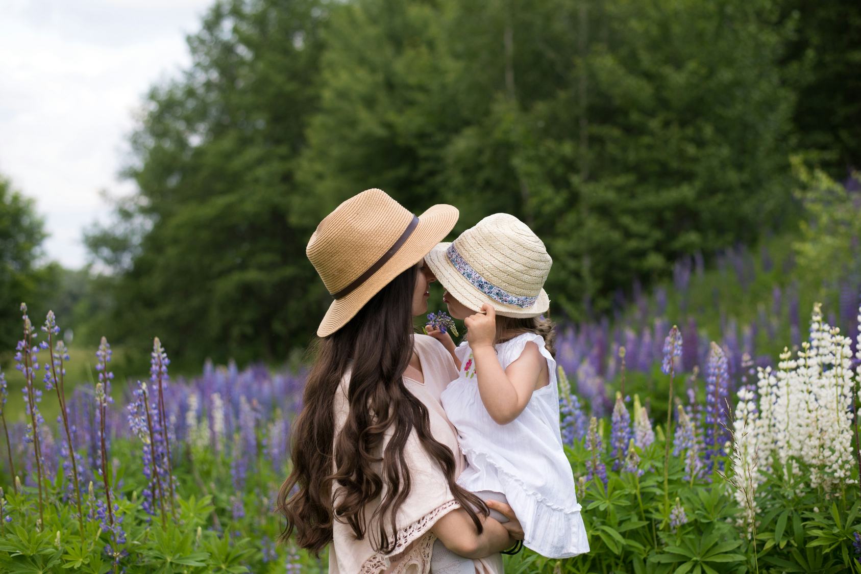 12 Things Hippie Moms Do That Every Mom Should Try