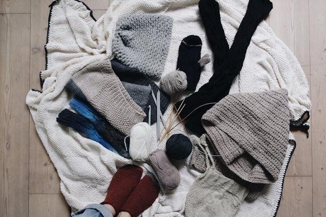 13 Soothing Hobbies To Do At Night For Better Sleep