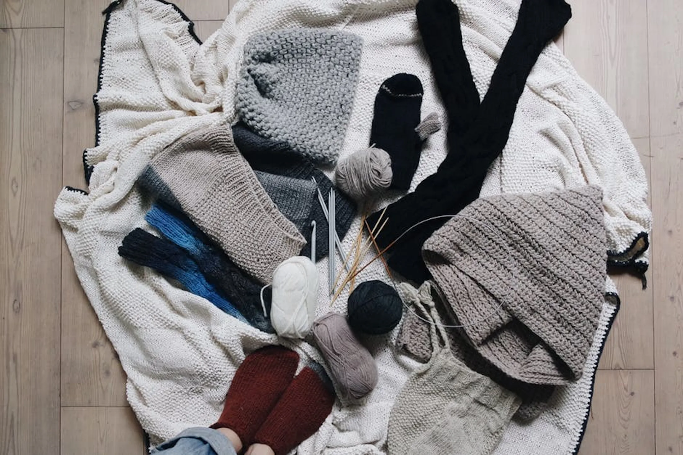 13 Soothing Hobbies To Do At Night For Better Sleep
