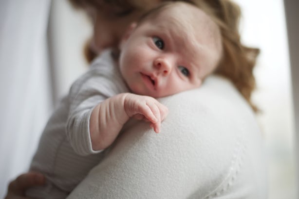 5 Signs Your Baby Has Anxious Attachment & What You Can Do To Help Them