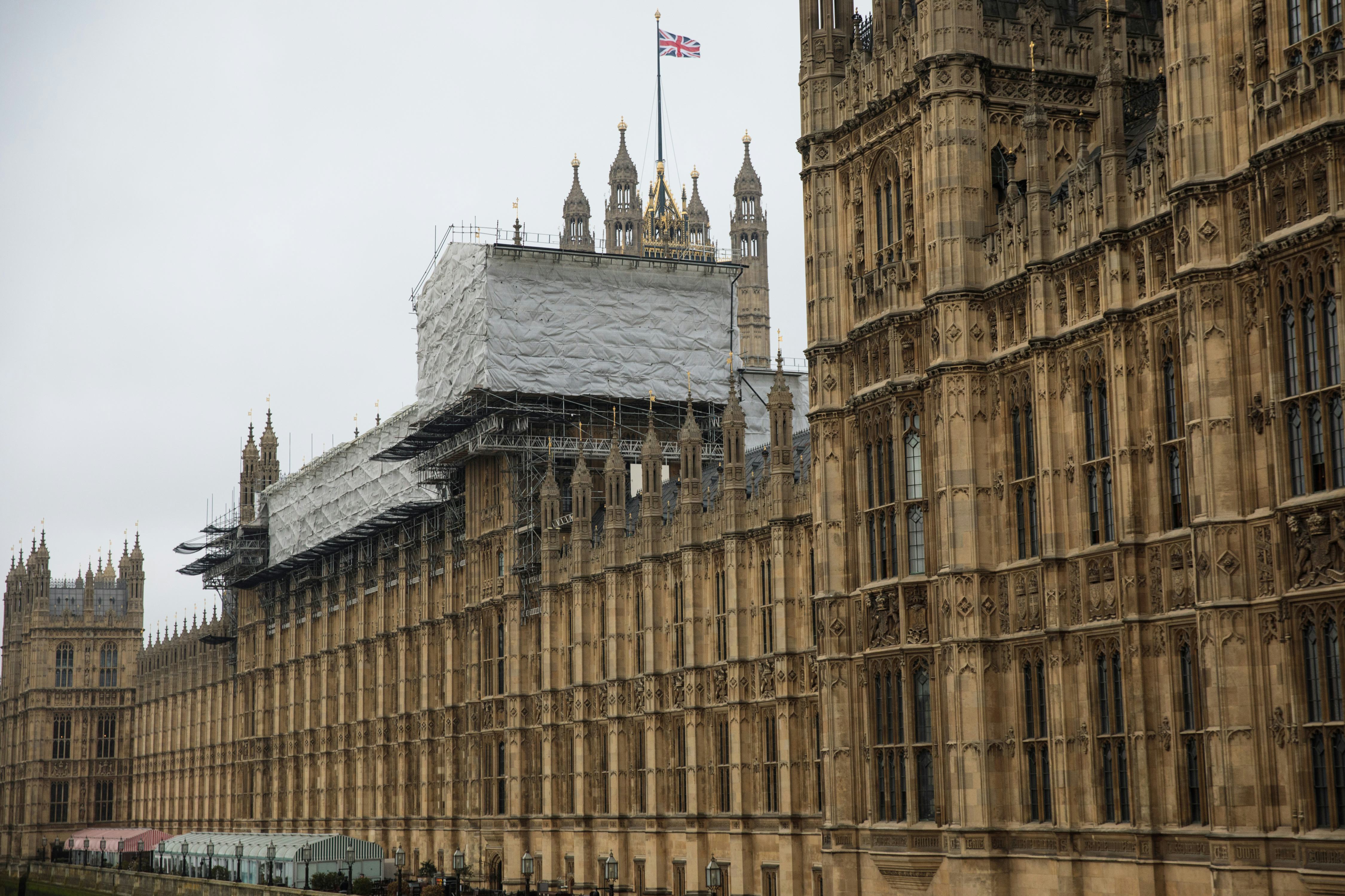 Westminster Bridge "Incident" In London Shuts Down Parliament & Details ...