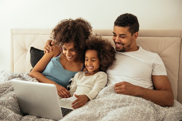 8 Basic Rules For Posting About Your Own Parenting On Facebook