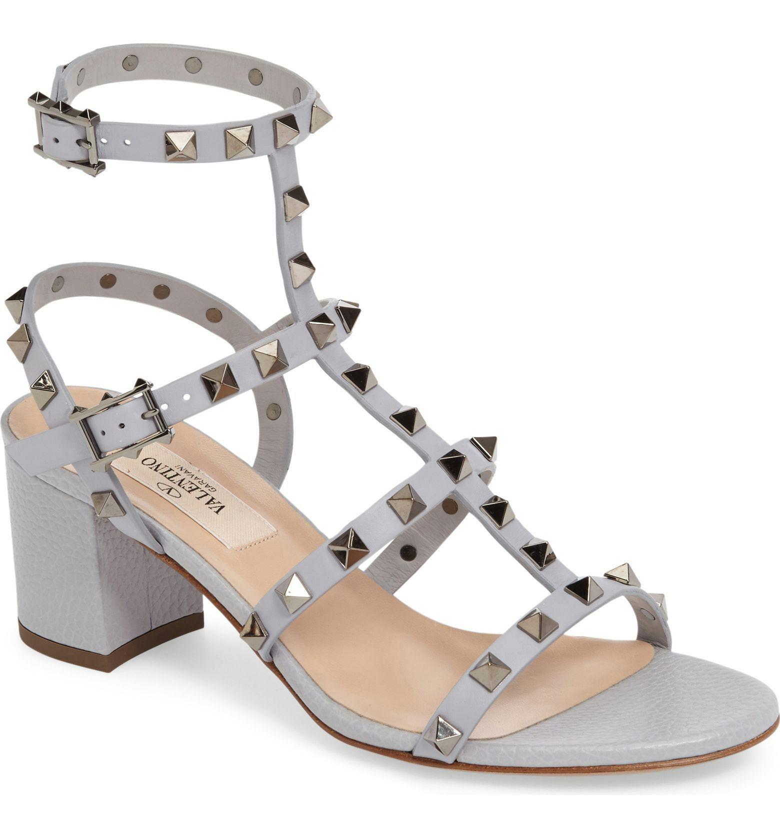 15 Cute Sandals To Wear To Graduation — PHOTOS