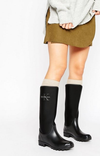 11 Shoes To Wear To A Music Festival In The Rain