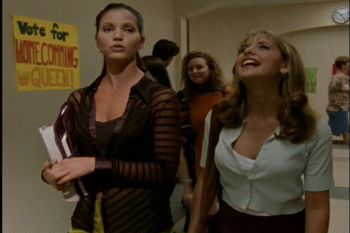 26 Most Dated Moments From 'Buffy The Vampire Slayer's Pilot Episode