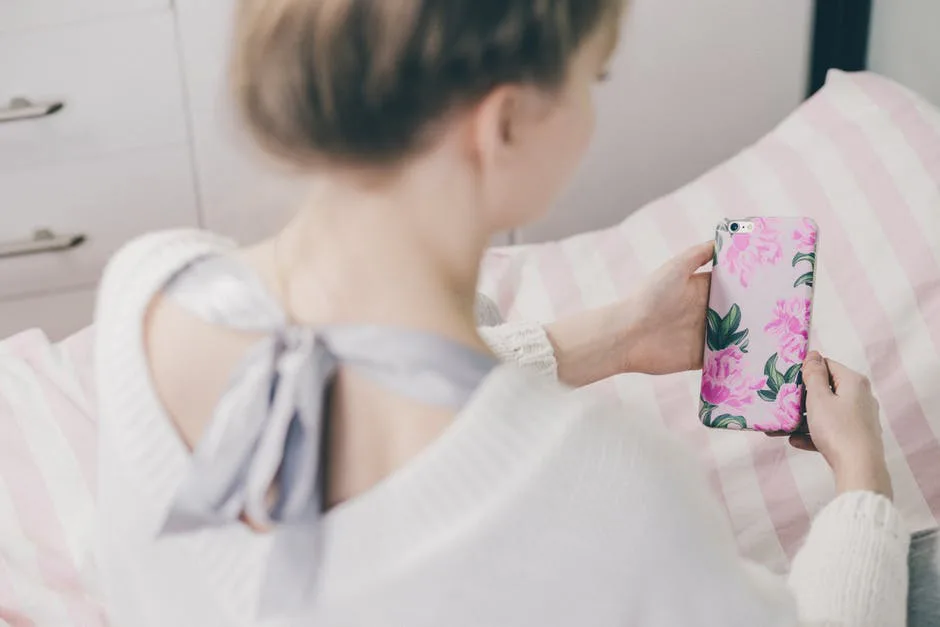 11 Interesting Signs You’re Not Going Out Enough, Because Socializing ...