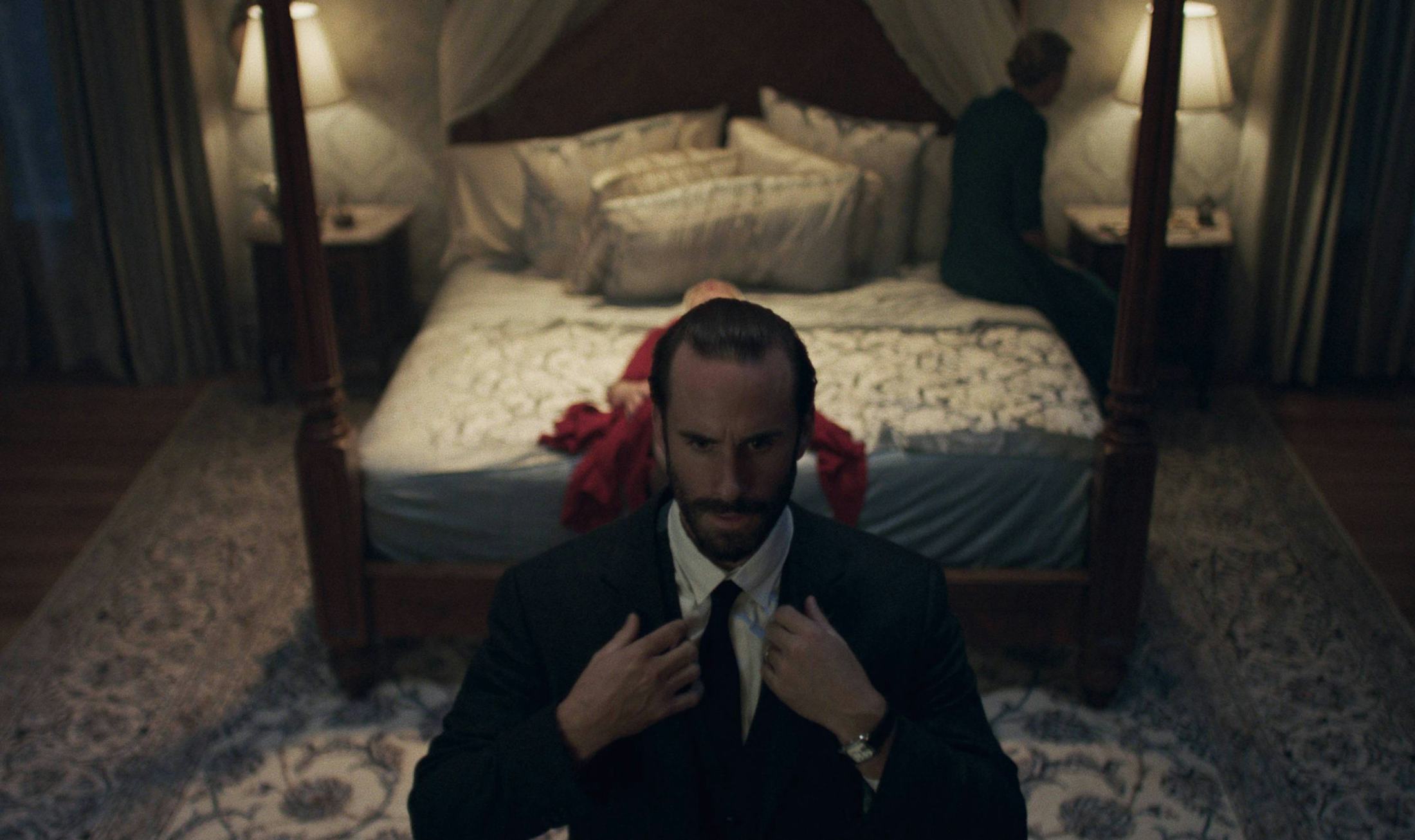 What Does Offred Mean In 'The Handmaid's Tale'? Elisabeth Moss ...