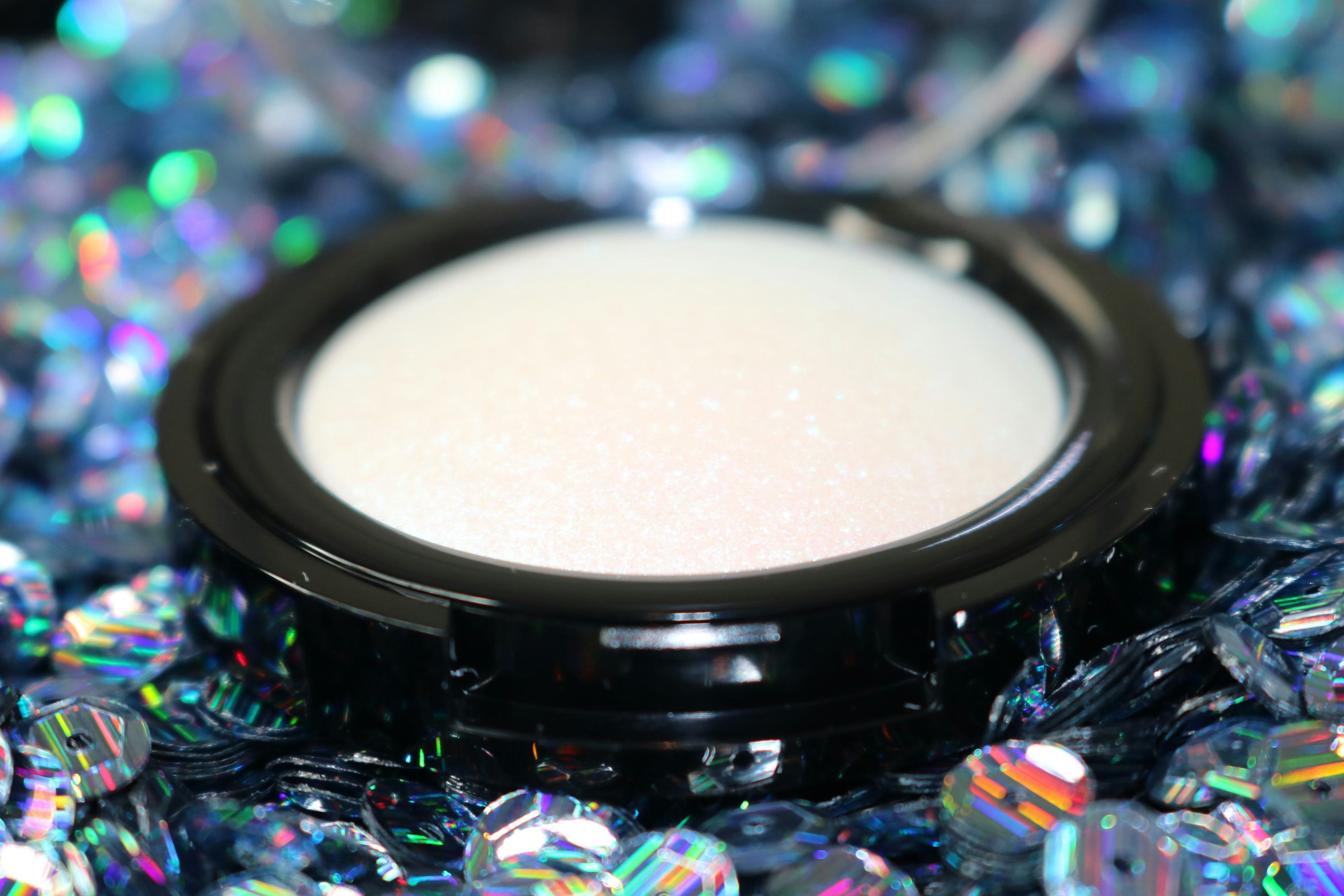 The One Product You Need To Create Easy Galaxy Makeup & Save Yourself A ...