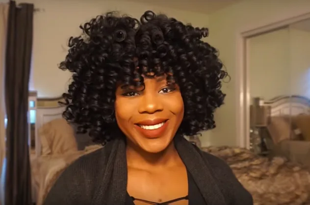 9 Ways To Curl Afro-Textured Hair Without Heat, According To Natural ...