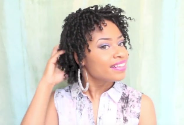 9 Ways To Curl Afro-Textured Hair Without Heat, According To Natural ...