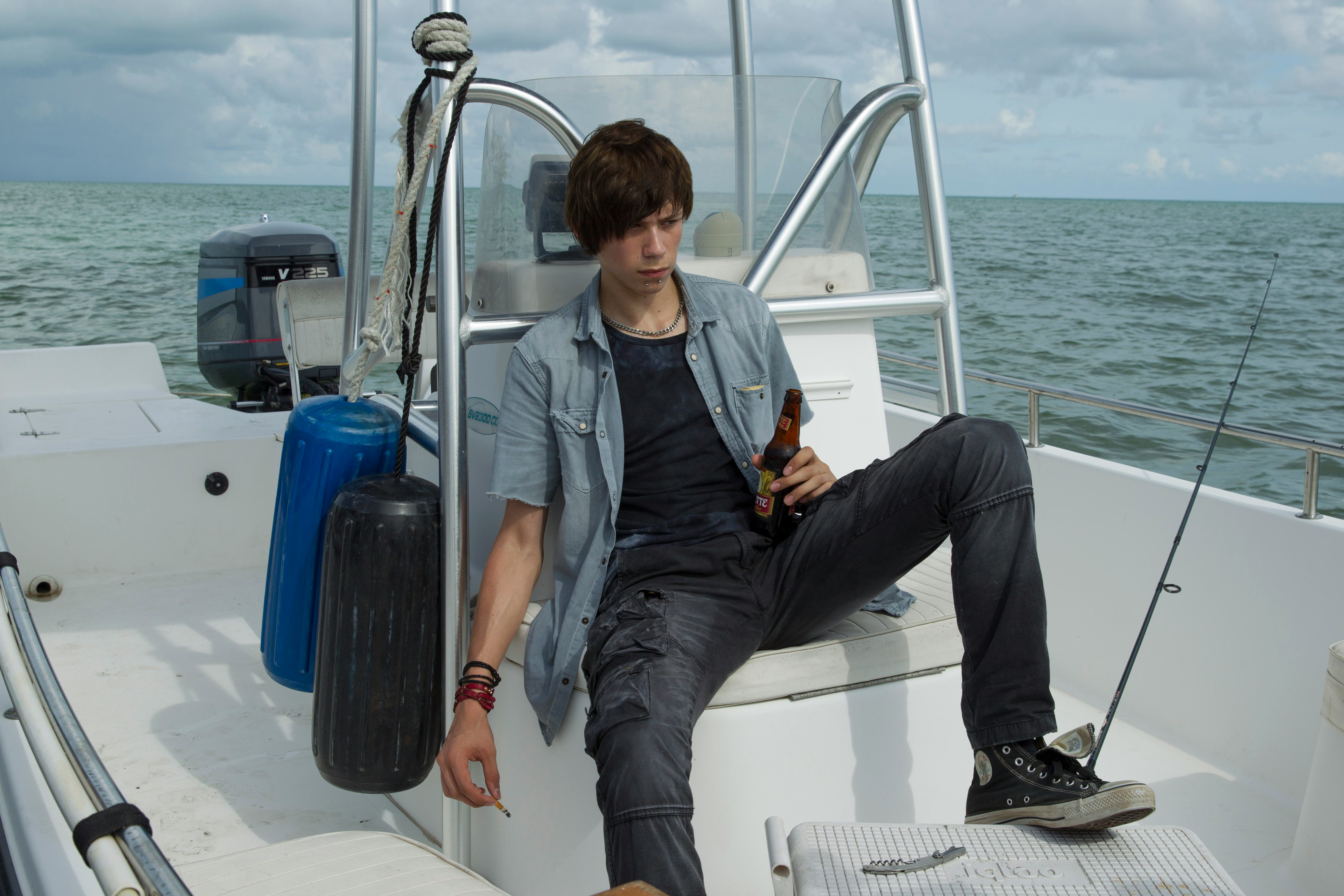 Recap 'Bloodline' Season 2 To Catch Up On The Rayburn Family Drama